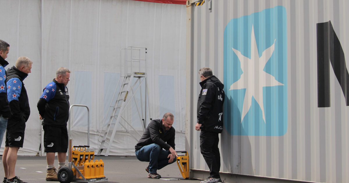 Top 5 benefits of portable container scales I Bison Blog